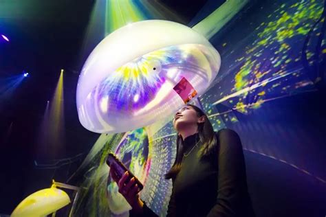 Immersive Art Experience Provided At NAKED URANAI Exhibition Combined With AI Technology Held