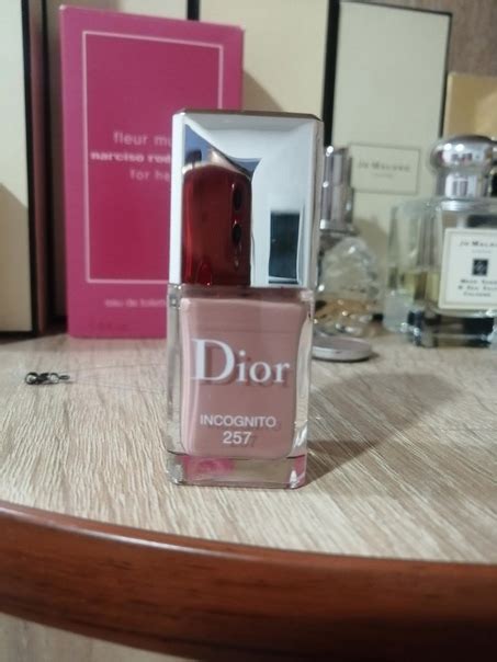 Оригинал. Лак Диор. Нежный нюдовый цвет.в использовании 1 раз ...