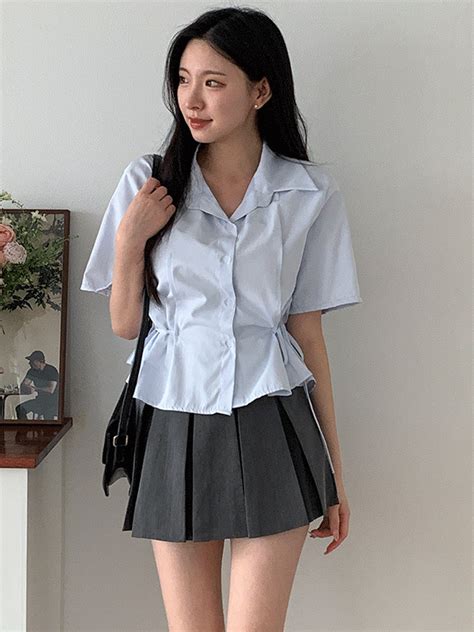 당일출고💕 허리잘록스트링 레미벨 카라넥 스트랩 포인트 반팔 남방 3color 카라 브이넥 버튼 단추 여름 크롭 썸머 세미크롭 셔츠 에이블리