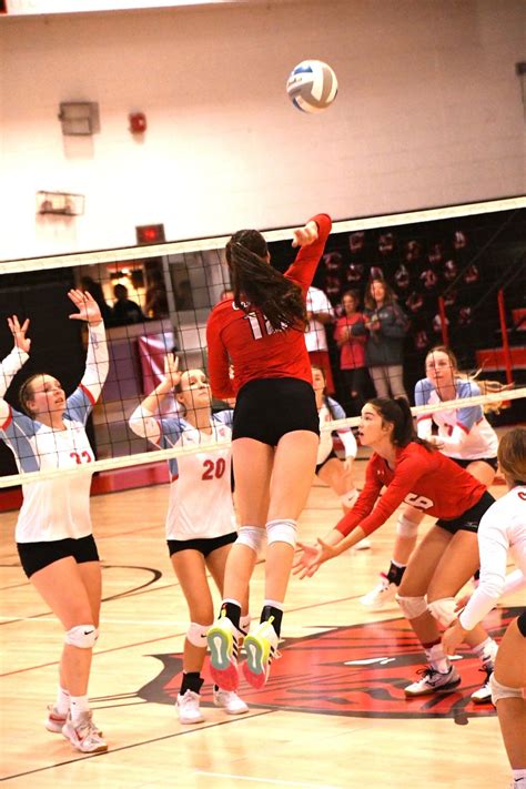 Cardinals Simic A Rising Volleyball Standout Great Bend Tribune