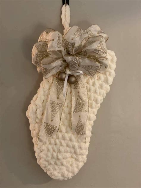 Crochet Portfolio 1 — Hookedwithlaura