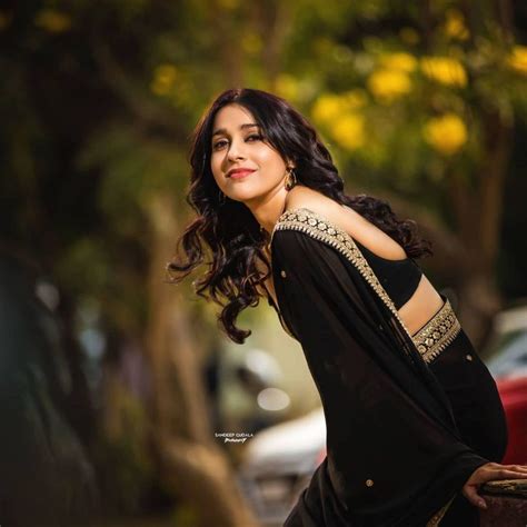 Rashmi Gautam Sizzles In Black Saree Gulte Rashmi Gautam