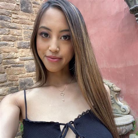 Lily On Twitter NewProfilePic Https T Co G QrWtRU Twitter