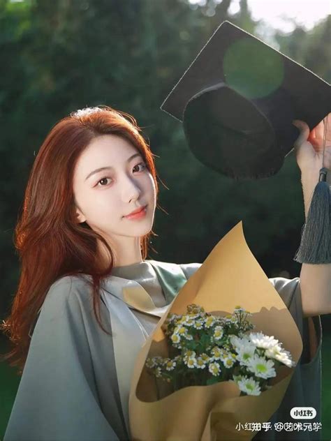 九大美院的学士服有多靓？ 知乎