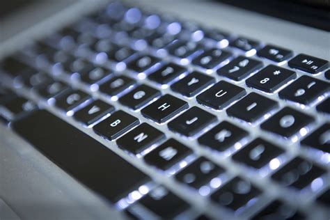 Apple Will Repair Sticky Macbook And Macbook Pro Keyboards