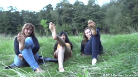ainura margo and mika are completely different but equally barefoot