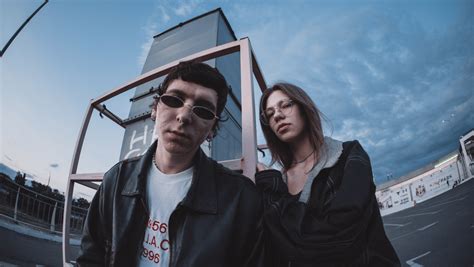 «Скажи щось погане» випустили дебютний альбом «Рефлексія»