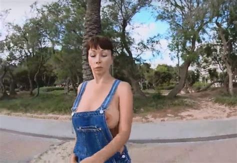 Downblouse And Nipple Peeks 262 Porn Pictures Xxx Photos Sex Images