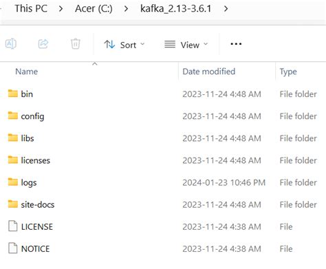 Publish Subscribe Model In The Command Line Using Apache Kafka