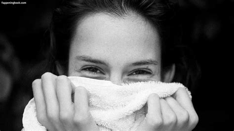 Zoe Barnard Nude Onlyfans Leaks Fappening Fappeningbook