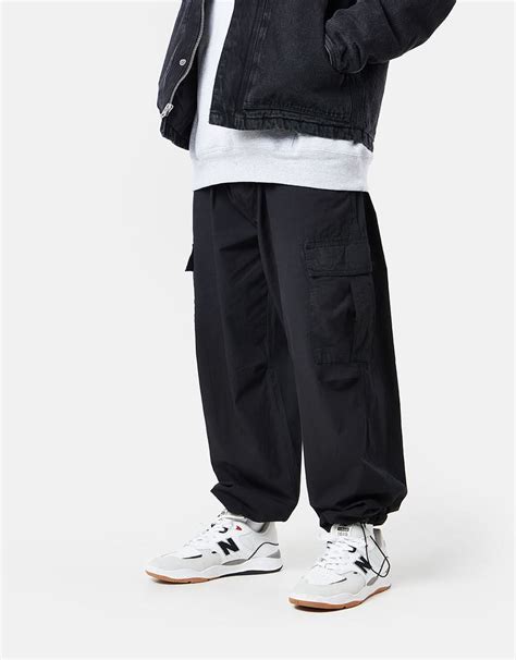Route One Super Baggy Cargo Pant Black