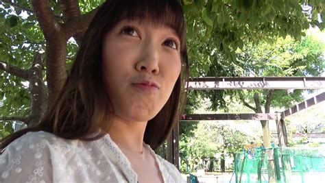 常に発情状態で股間はグチョ濡れ「私、気づいたら股間を触る癖があるんです」ナプキン必須のイキ潮体質 お弁 332168 人気av女優観察日記 無料アダルト動画大全集