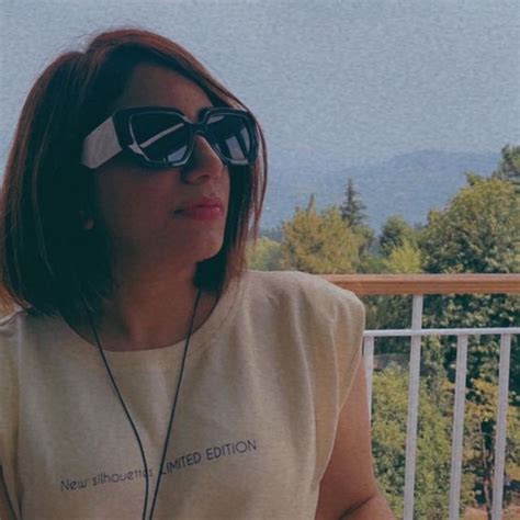 Anum Itsenum On Threads