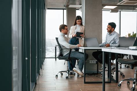 Top Cybersecurity Challenges And Solutions For Smbs