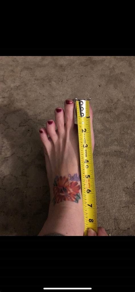Is That Second Toe 2 Inches 👣🌺😉 Scrolller