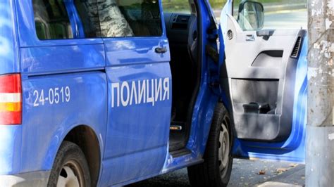 Спипаха 20 нелегални мигранти сред които и 4 месечно бебе във Видинско