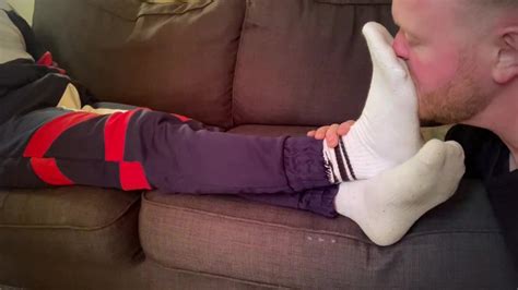 Stinky Socks And Sweat Feet Thisvid Com