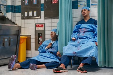 Binge Worthy K Drama The Trauma Code Is A Bonkers But Entertaining