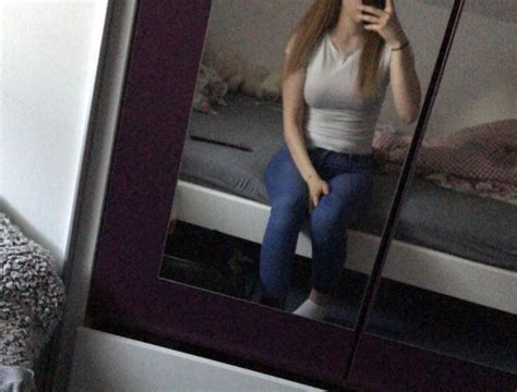 Jung Und Brauche Das Geld Geldherrin Geldsklaven Anzeigen