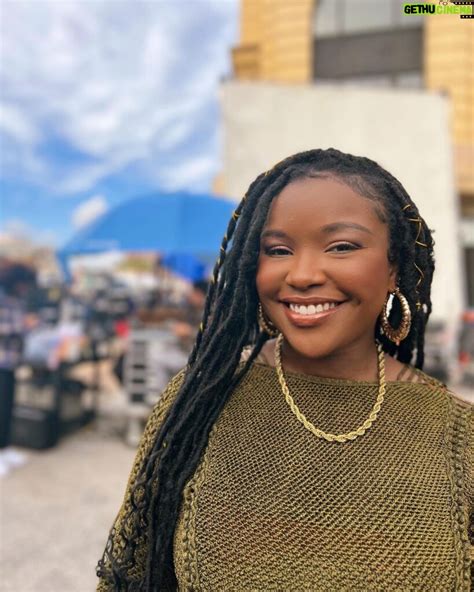 Actress Courtney Taylor Hd Instagram Photos And Wallpapers May 2023