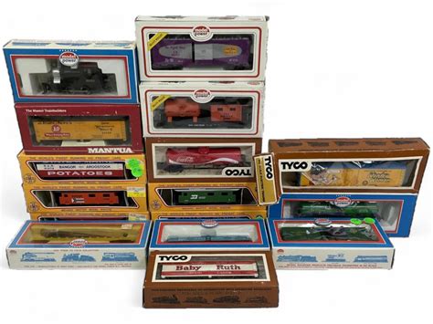 Lot 15 Ho Scale Model Trains Tyco Model Power