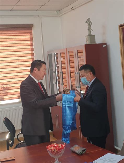 Булган аймгийн Засаг дарга Булган АЙМАГ Бүрэгхангай СУМ