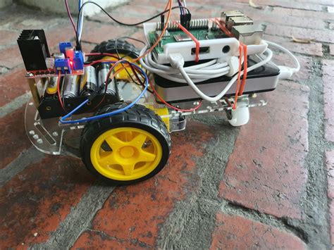 using raspberry pi 3 and android app bluedot remote control to build