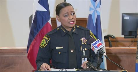 Dallas County Sheriff Marian Brown Wins Democratic Primary Runoff Cbs