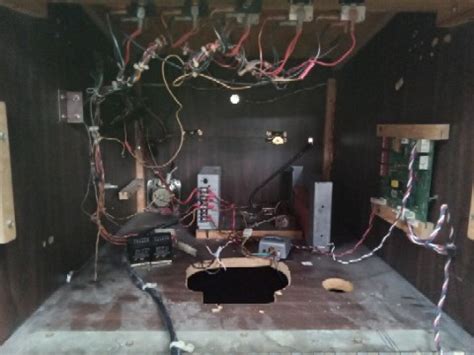 Specialty Reclaimed Arcade Cabinet W CRT Screen Construction Junction