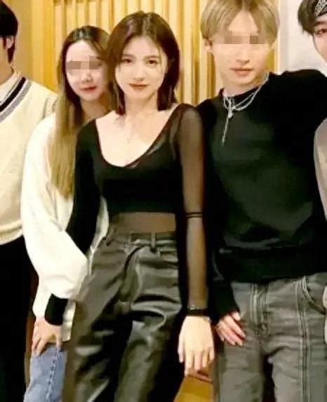 Among Wang Fengs Three Daughters The Eldest Daughter Wang Manxi Is