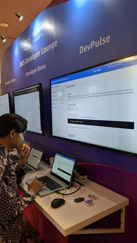 Aws Softwareengineer Amazonq Derick Chen