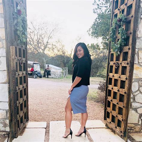 Bi Nguyen Scrolller