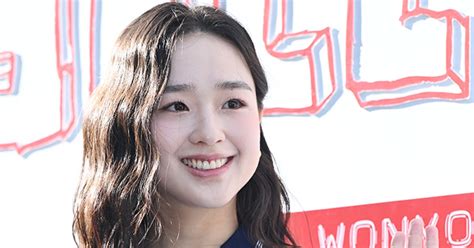 손연재 화사한 미모에 인사 [포토엔hd]