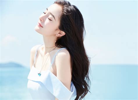 Yang Mi Beautiful Sexy