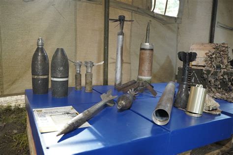 У дворі краєзнавчого музею діє виставка «Життя переможе смерть присвячена війні Полтавщина