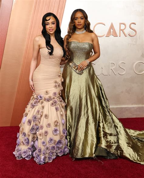 Timothée Chalamet E Kylie Jenner Em Clima De Romance No Oscar 2025