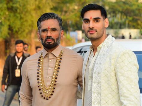 In Pics Suniel Shetty Poses With Son Ahan Outside Kl Rahul And Athiya Shettys Wedding Venue