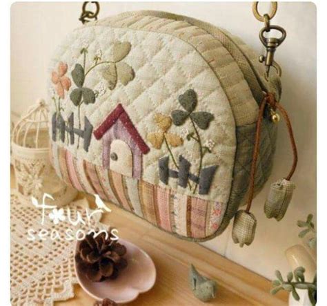 ปักพินโดย Olga Ríos ใน Aplicaciones กระเป๋าแฮนด์เมด แพเทิร์นกระเป๋า กระเป๋าใบเล็ก