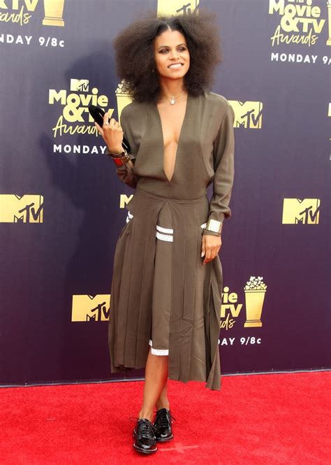 Zazie Beetz Hot Bikini Leaked Pictures Body Beach Pics Legs Shorts Pics