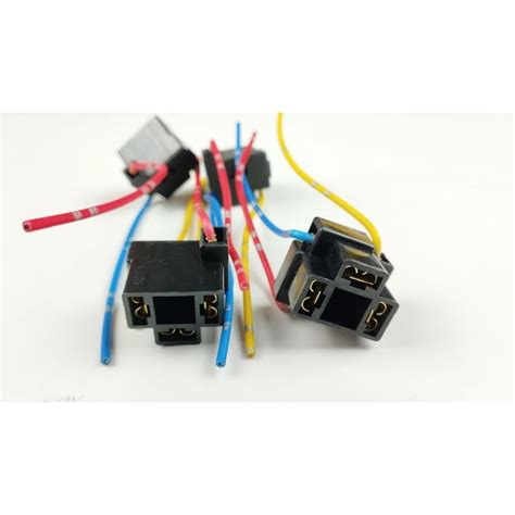 Jual Socket Lampu H4 Fitting Lampu H4 Soket Lampu Kabel Bintik Female Cewek Pnp Shopee Indonesia