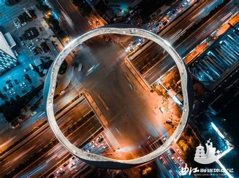 超高颜值！西安最美环形天桥正式启用！