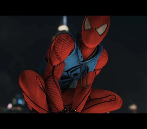 Descargar Fondos De Spider Man Escarlata Agachado En El Tejado