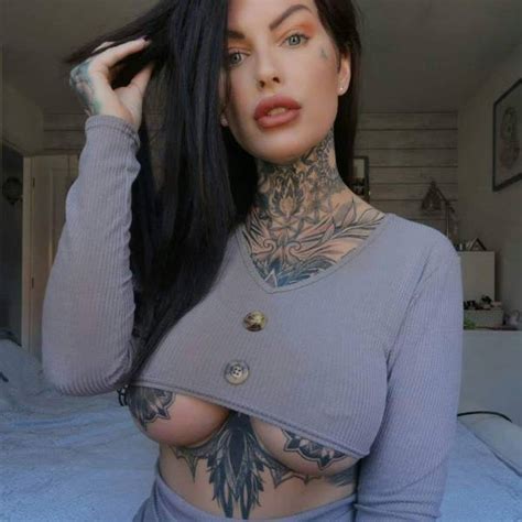 Tattooed And Sexy Pics Izispicy Com