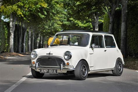 Madgwick No 7 Mini Magazine Feature