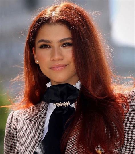 Top 9 Red Headed Hollywood Actresses In Their 20s