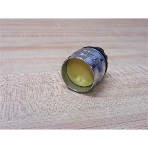 Eaton E22pf4 Cutler Hammer Yellow Button New No Box