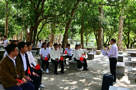 传承红色基因 强化作风建设——工程技术学院党总支组织开展主题党日活动 广东理工职业学院工程技术学院