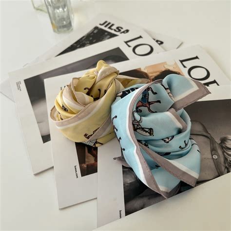 리시오스카프d1ac 잡화 패션잡화 스타일리쉬 30대여성쇼핑몰 20대여자쇼핑몰 키작은여자쇼핑몰 여성의류쇼핑몰 데이트룩 데일리룩 여친룩 악세사리 머플러 스카프 패턴스카프 말