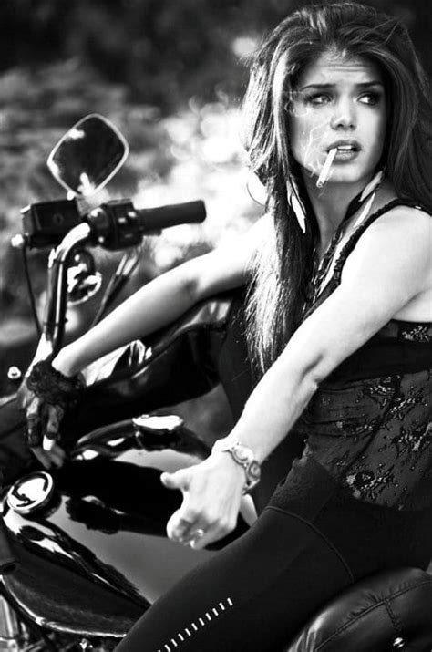 Picture Of Marie Avgeropoulos