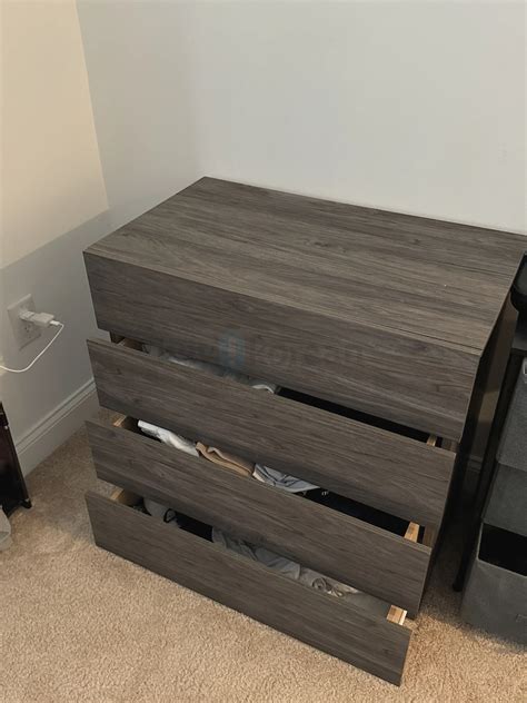 무빙세일 침대 프레임 서랍장 큰거 작은거 식탁 의자 세트 티비 스탠드 Tcl Smart Tv Tv 스피커